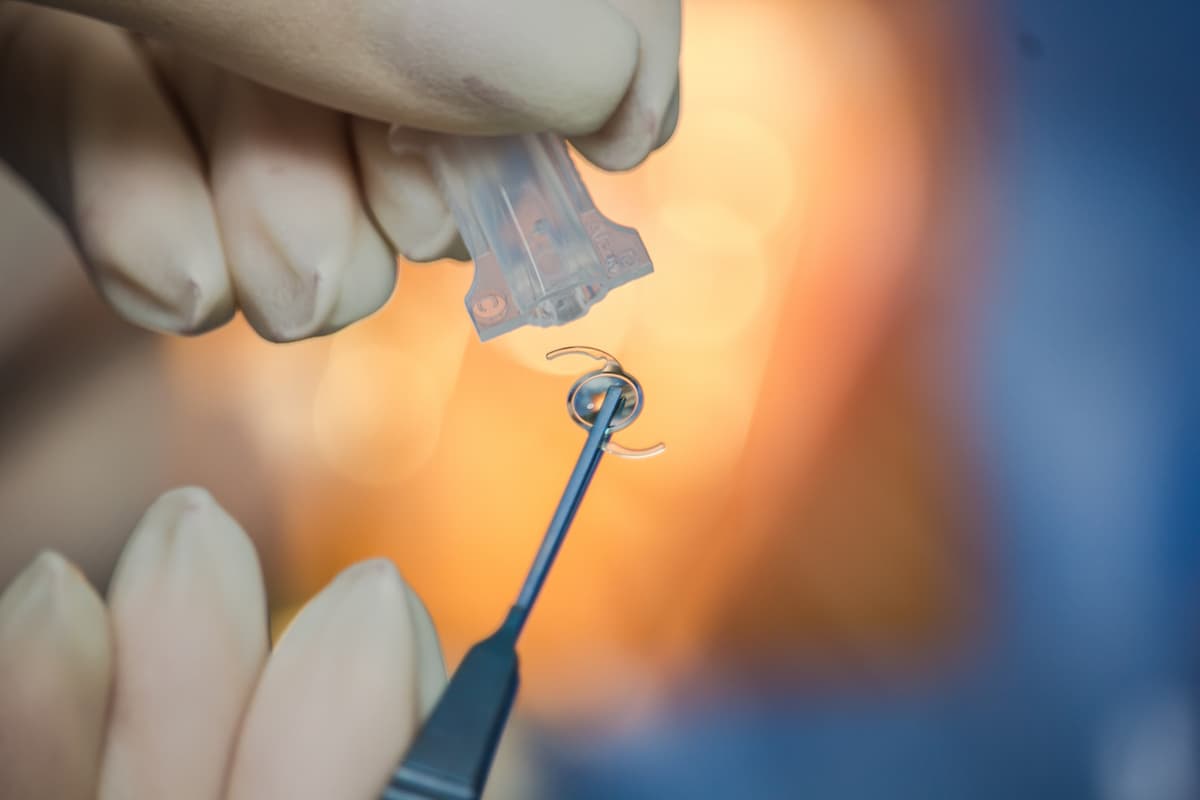 Lente intraocular trifocal: como funciona e benefícios